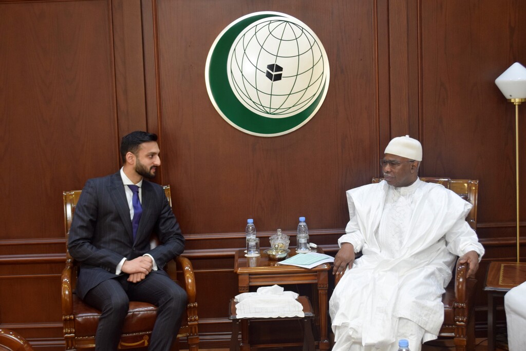 OIC Secretary-General Receives the President of the University of ...