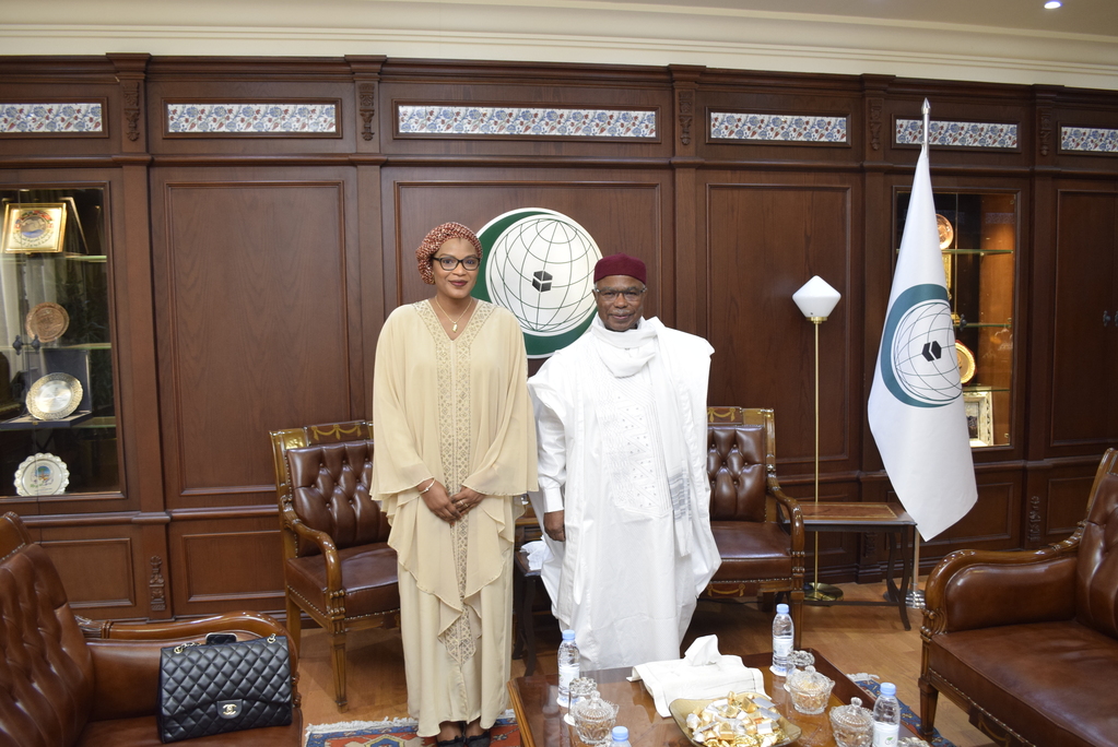 OIC Secretary-General Receives the Minister of Higher Education ...